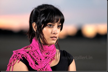 Poda Podi Latest stills